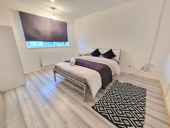 Easy Rooms - Stevenage - Stevenage