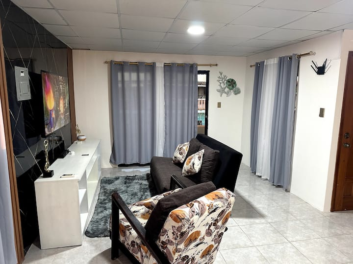 Horizon House
Piso 3 - Vista A La Bahía - Galápagos Islands