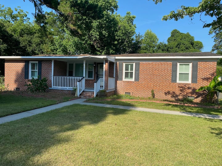 Home - Minutes From Downtown! - Beaufort, SC