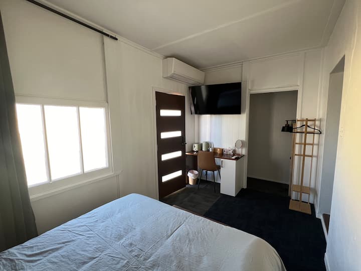 Snug & Cosy Unit With A Relaxing Bath - Paringa