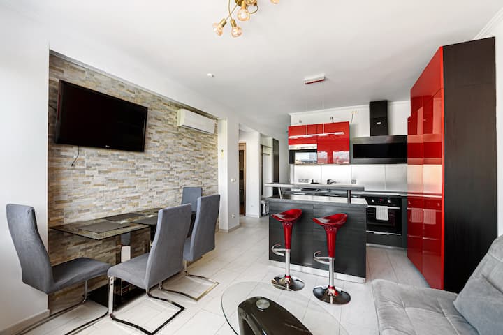 Top Location Deák View Apartment - Budapeste