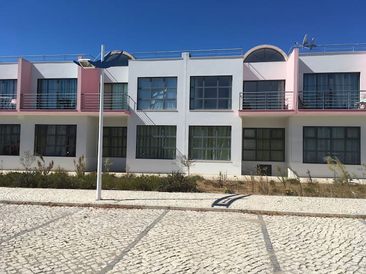 1 Bed Apt Near Vw Autoeuropa - Quinta do Anjo