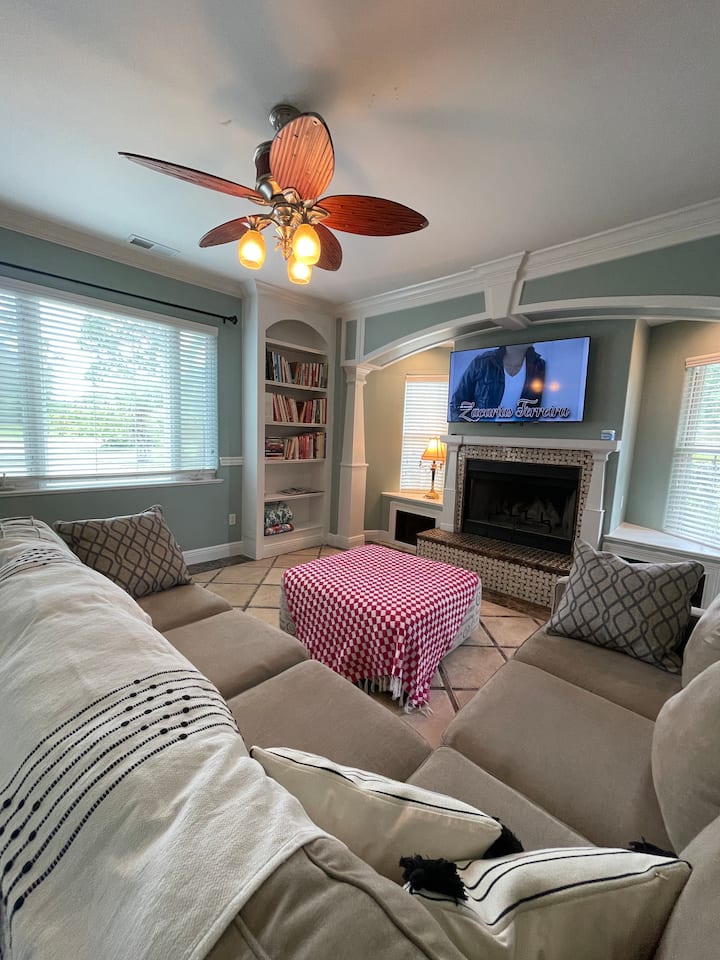 "Mi Casa Es Tu Casa" Bonus Game Room| I-75 -3 Min - Lake Lorraine, Lake City