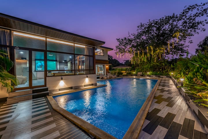 Luxury 6 Bhk Pool & Cinema Room Villa In Alibaug - Alibag