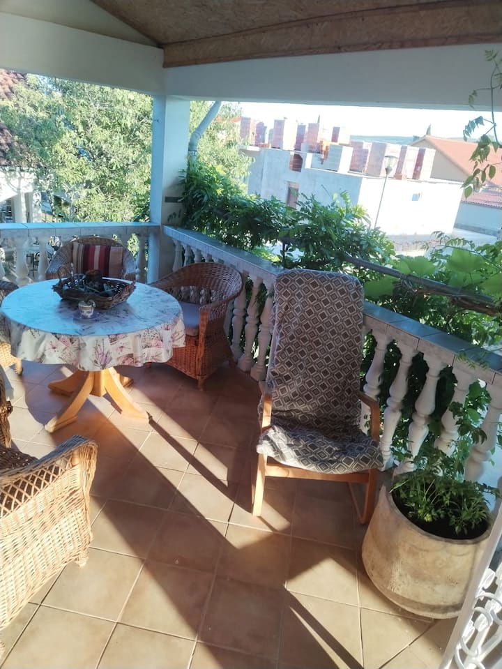 Apartman 1.kat Lijevo - Starigrad