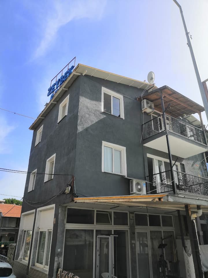 Denize 150mt Klimalı Daire 6-7 - Seferihisar