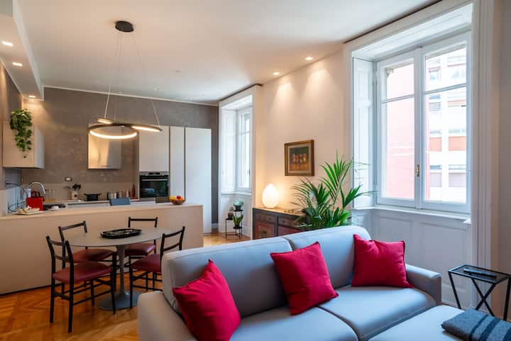 Elegante Bilocale Via Plinio - Milan