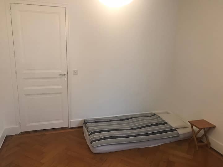 Chambre/room/zimmer Montreux - Leysin