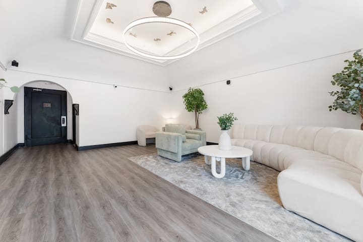 Trendy Bay Ridge Studio: Ideal Location - New York City