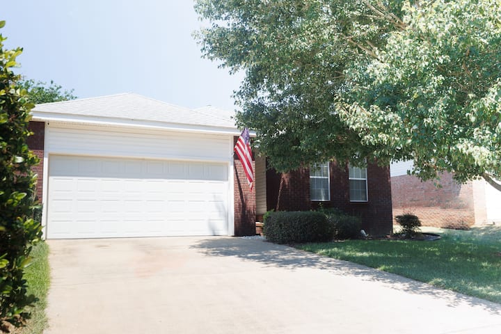 Cozy Spyglass Hideaway 3 Br 2 Bath - 多森