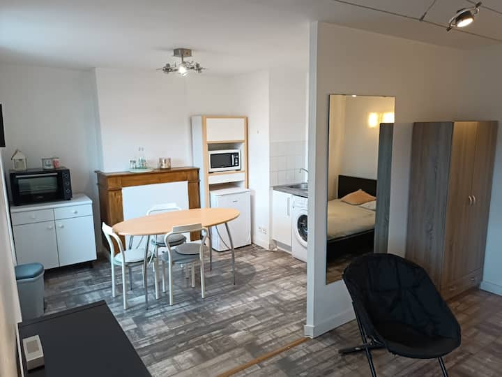 Grand Studio Au Calme Proche Centre Ville Et Gare. - Nantes