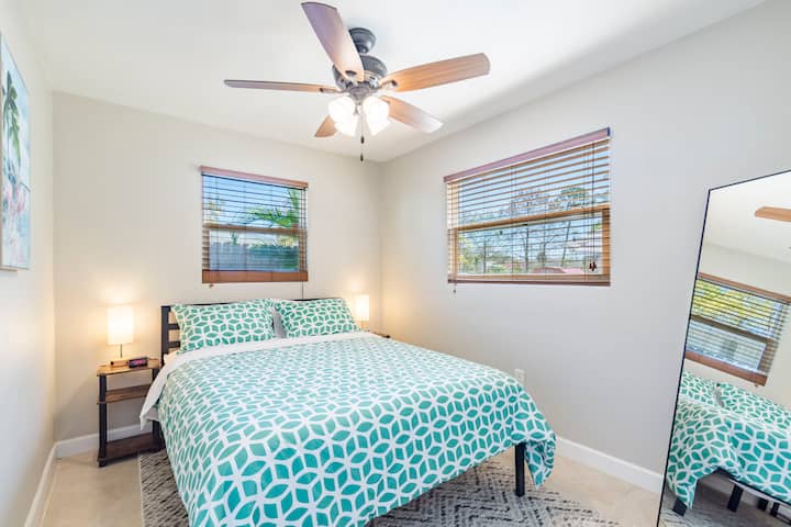 Dunedin Sweet Spot 2 Bedroom Home - ダニーディン, FL