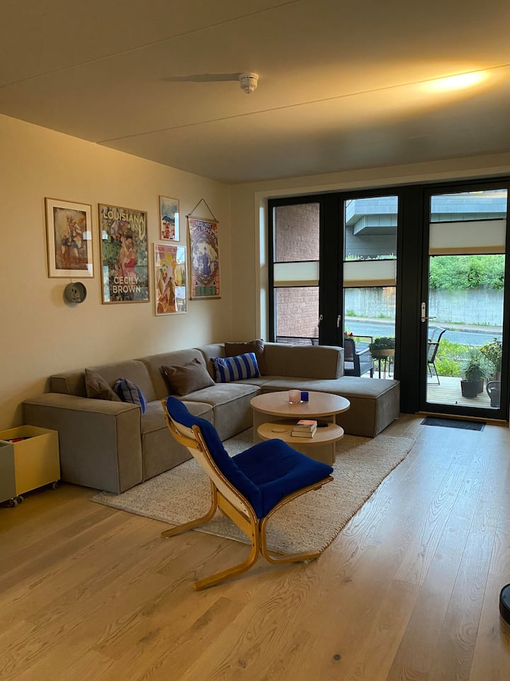 Moderne, Stilfull Leilighet På Ensjø - Oslo