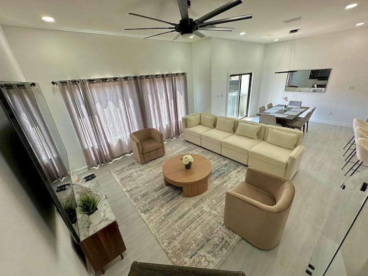 Krone Mellow Townhome - Laredo, TX