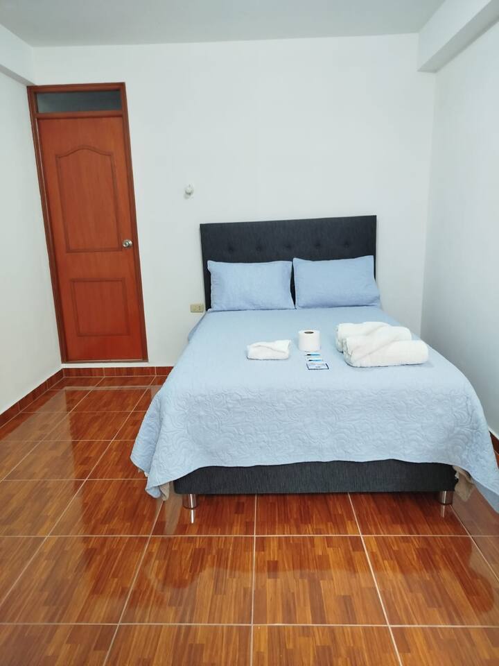 Las Gardenias Hospedaje C1 - Santa