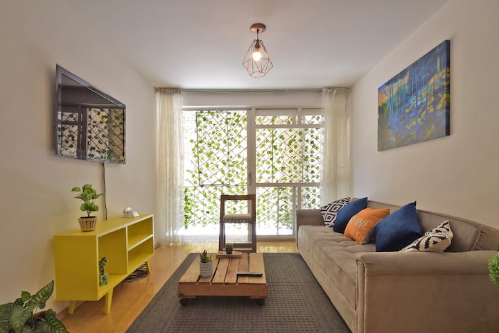 Cozy Apartment With Interior Balcony In Roma Norte - Mexico City