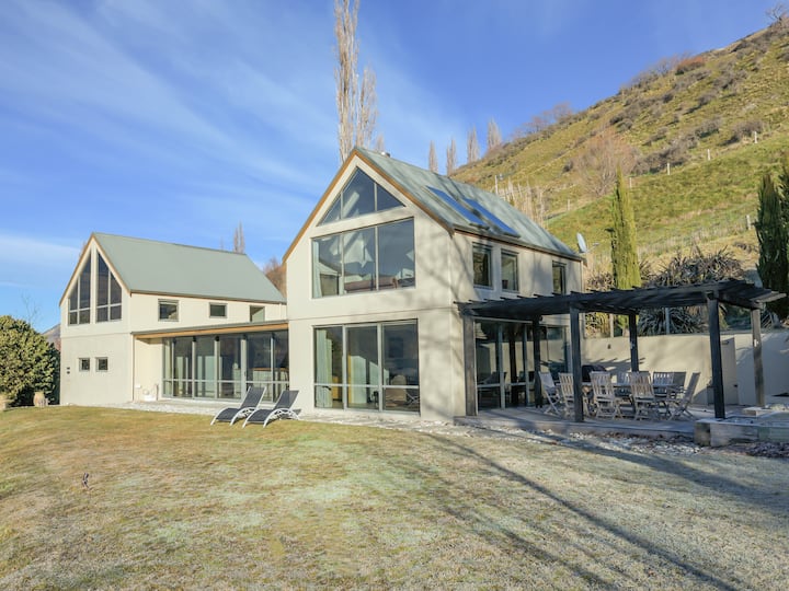 Lindmore Retreat & Spa - Luxury Villa - Queenstown - Lake Hayes