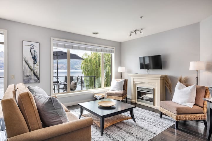 3br Beachfront Escape |Cozy King Bed| Free Parking - West Kelowna