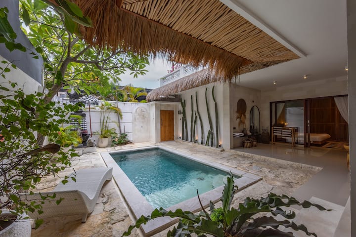 Turan Casa Auri Seminyak - Kuta