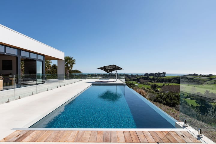 Architecturally Designed Residence - Taranaki