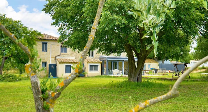 500m2 Mas + Mazet 2 Hect. Clos - Uzès