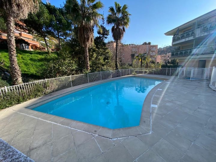 3 Pièces Au Calme Avec Piscine - La Turbie