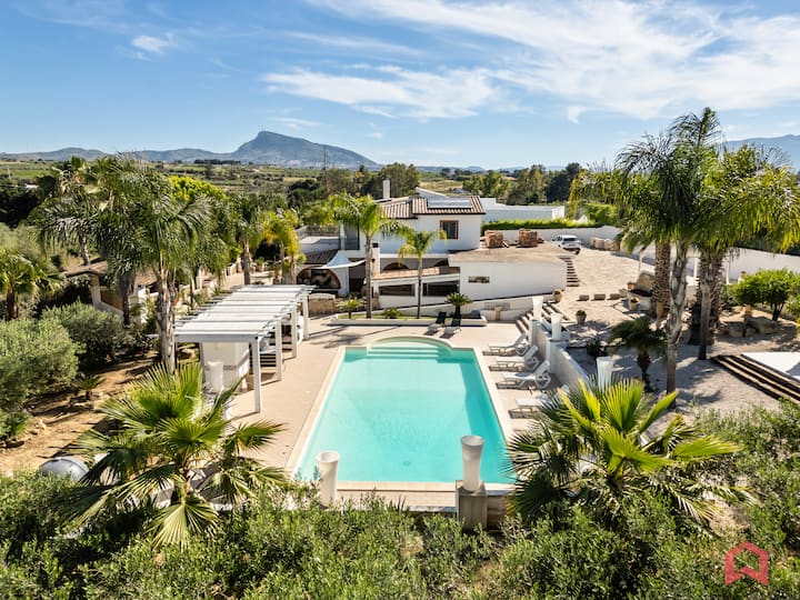 Amazing Villa With Pool & Jacuzzi - Balestrate