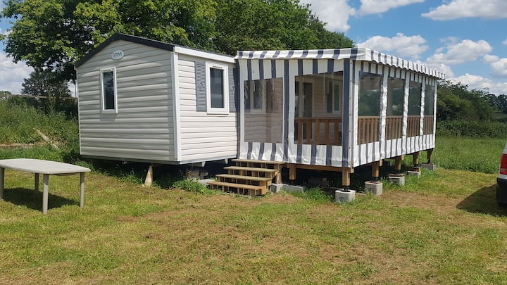 Mobil Home 4x8m Et Terrasse 18m2 - Mortagne-sur-Sèvre