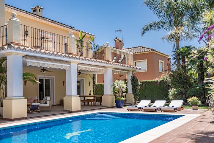 Family-friendly Villa With Pool - Benahavís