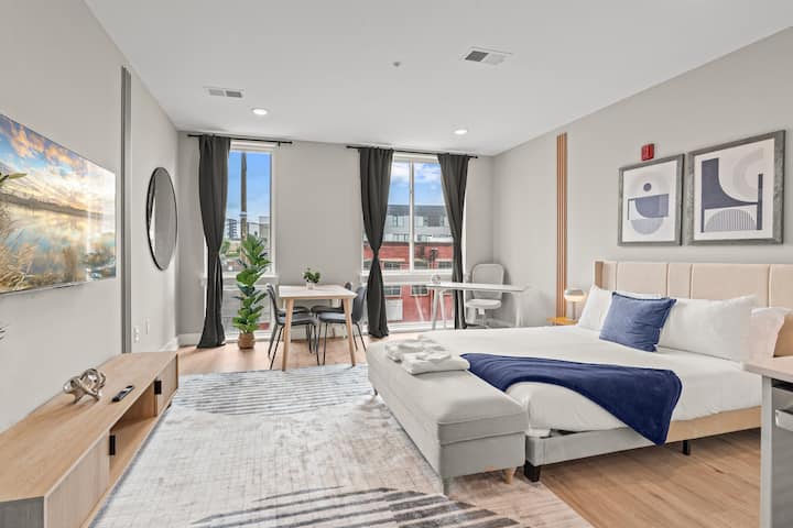 Luxury Studio | 1 Bed | Northern Liberties - Philadelphia, PA