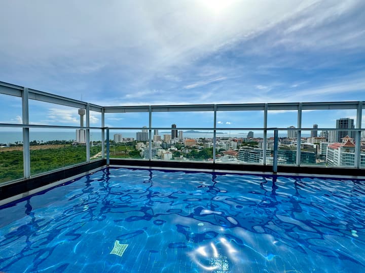 Treetops Studio In Pattaya - パッタヤー