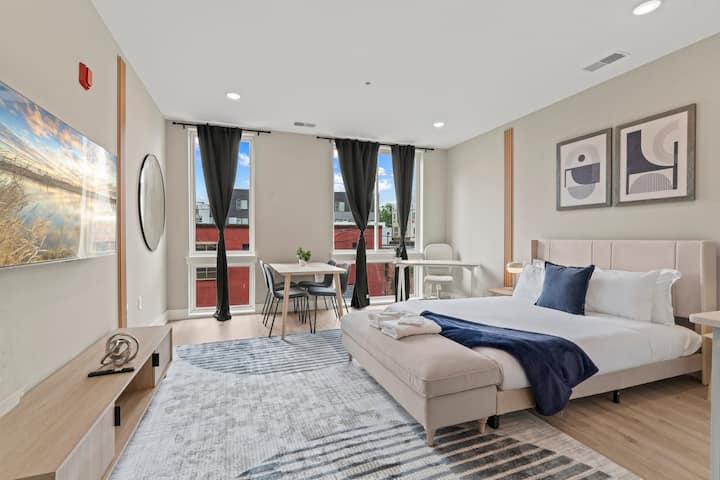 Luxury Studio | 1 Bed | Northern Liberties - Philadelphia, PA