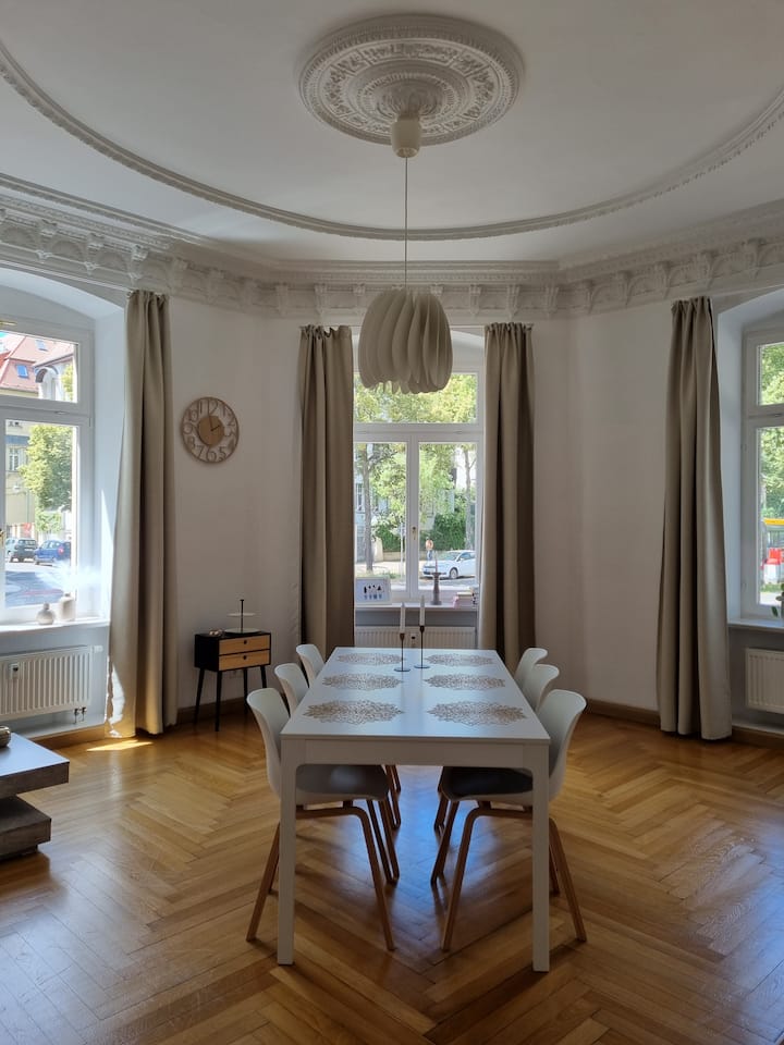 Tolle Stuck-wohnung/10 Min Zum Bahnhof/zentrumsnah - Leipzig