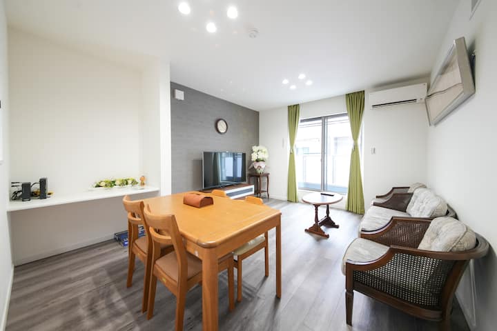 Iwa House ①交通便利新築一戸建临近难波、心斋桥、日本桥（双卫生间.双浴室） - Japan