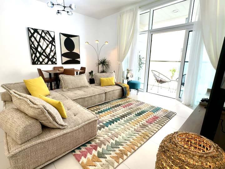 Spacious & Modern Sunlit 1bhk With Balcony - Abu Dhabi