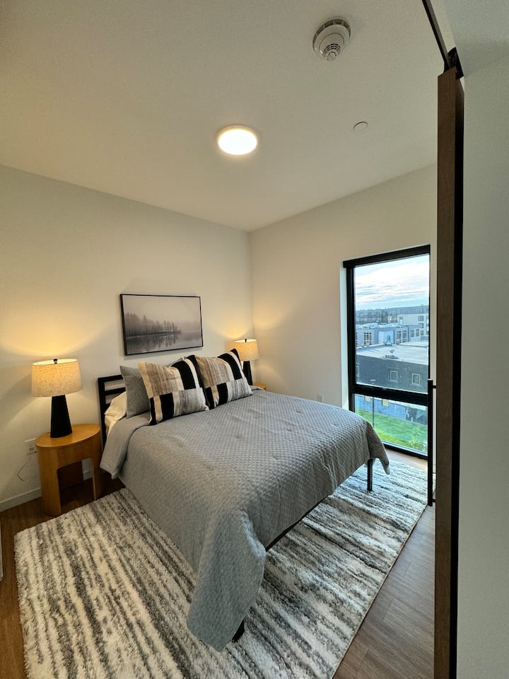 Stylish 1 Br In Ideal Downtown Ec Location - Eau Claire, WI