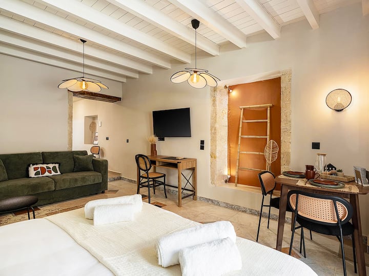 Steki Luxury Room  1 - Chania