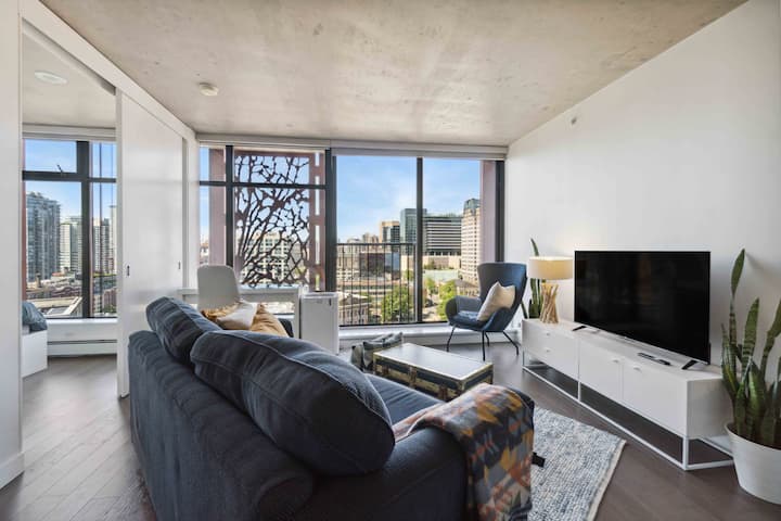Luxury 1br Condo, Downtown Vancouver! - Vancouver