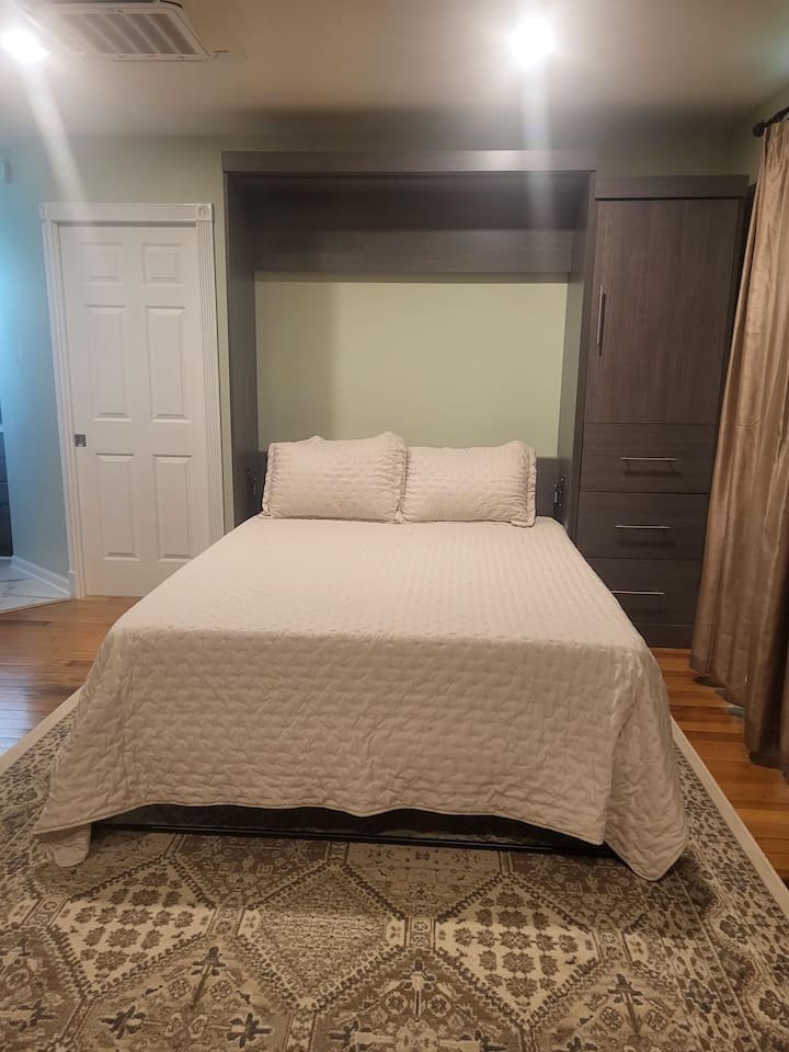 Roxie's Suite Stay - Lafayette, LA