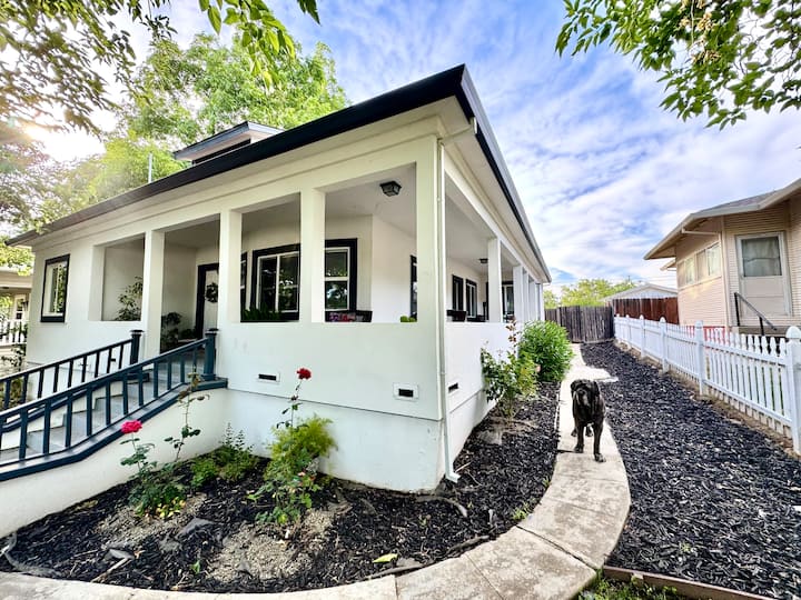 Charming Roseville Duplex - Roseville, CA