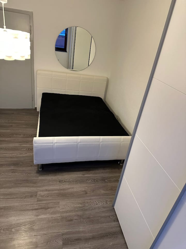 Top Möbliertes Wg-zimmer - Gelsenkirchen