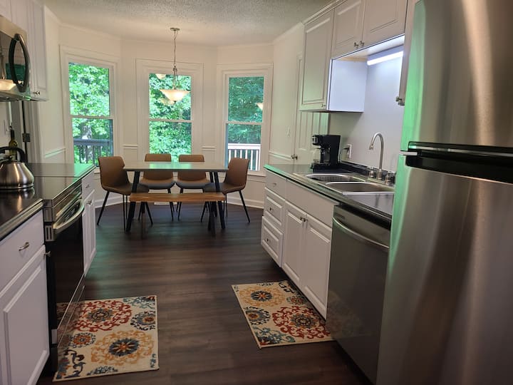 Self Check-in*close To Hospital, Downtown, Rdu - Cary, NC