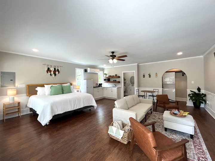 The Emerald Guest House! - Jacksonville, NC