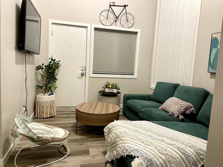 3 Bedroom | Family Friendly | Spacious - Edmonton