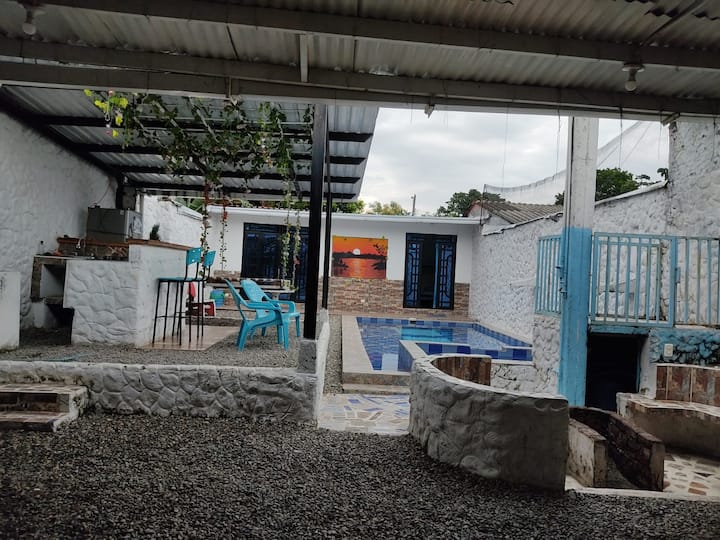 Cabaña Amor Mas Bonito Acacias - Acacias