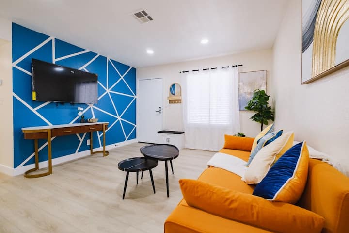 Minutes From The Strip | 2br, 2bath Apartment - Henderson