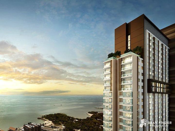 Large High Floor, Best Pool Great Location - Pattaya City