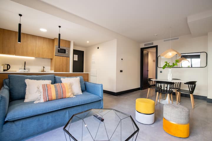 Apartamento Con Jardín Y Parking - Madrid