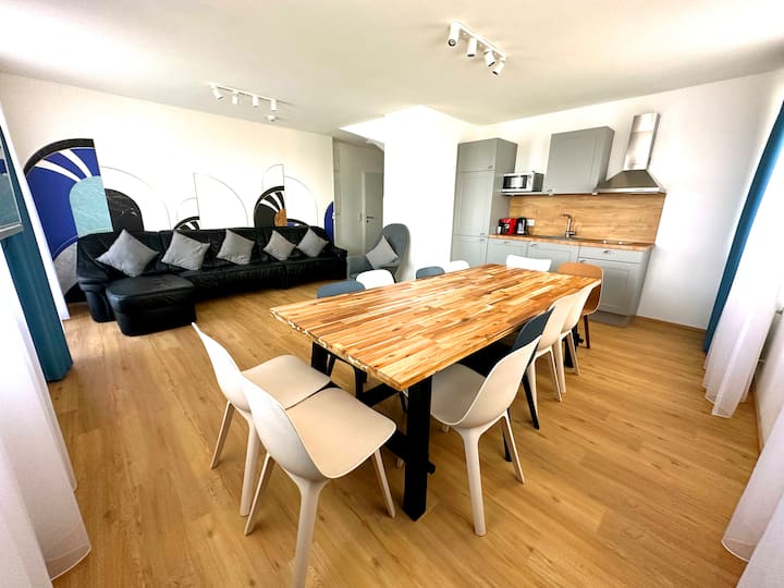 5 Rooms Xxl With Balcony & A/c - Austria