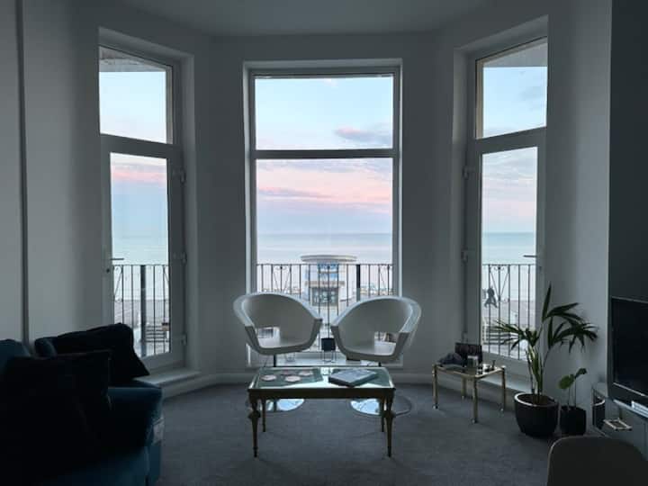 Stunning Sea View Apartment - St Leonards-on-Sea